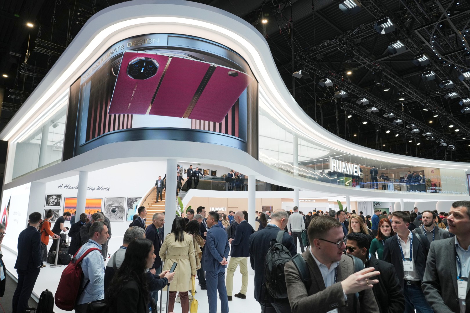 Huawei Completes European Comeback with Mate XT - ITdaily