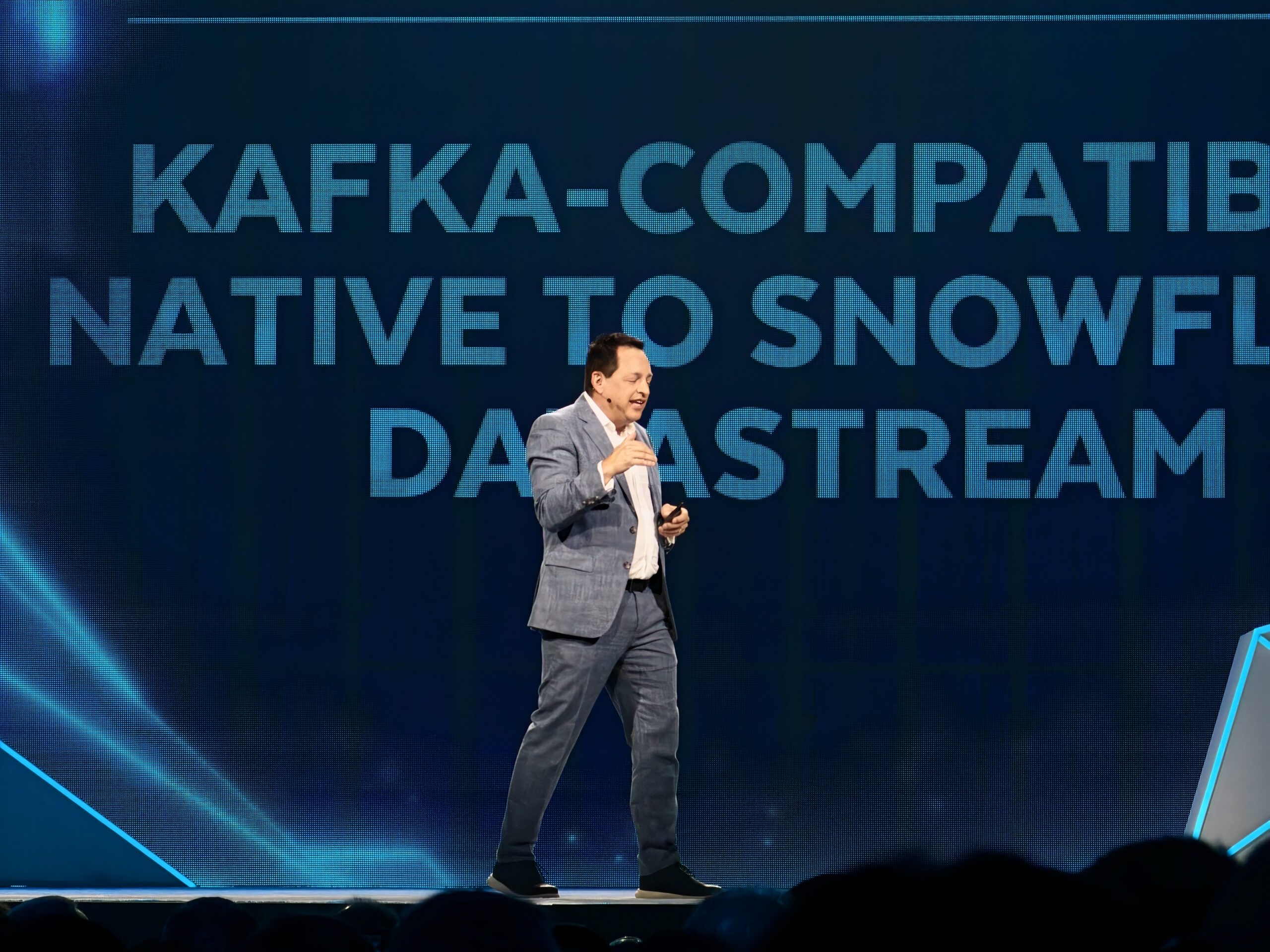 Snowflake introduces Datastream for real-time data integration and AI ...